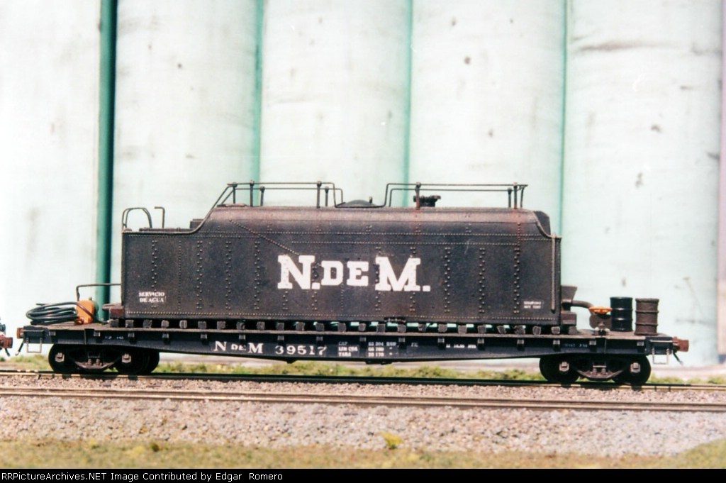 NM 39517, the same car with the old tender