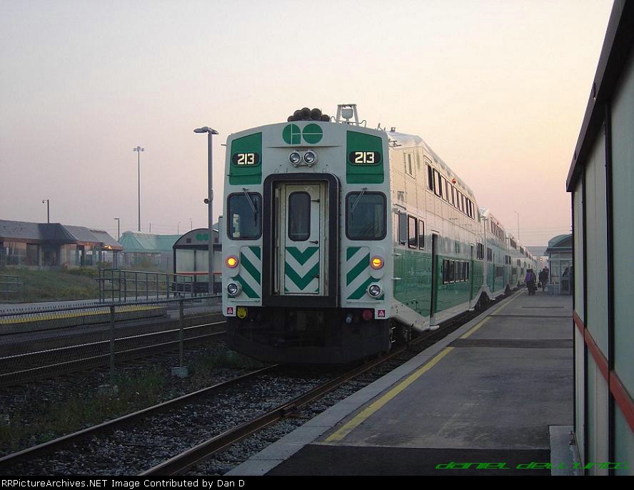 GO 213 Toronto-bound