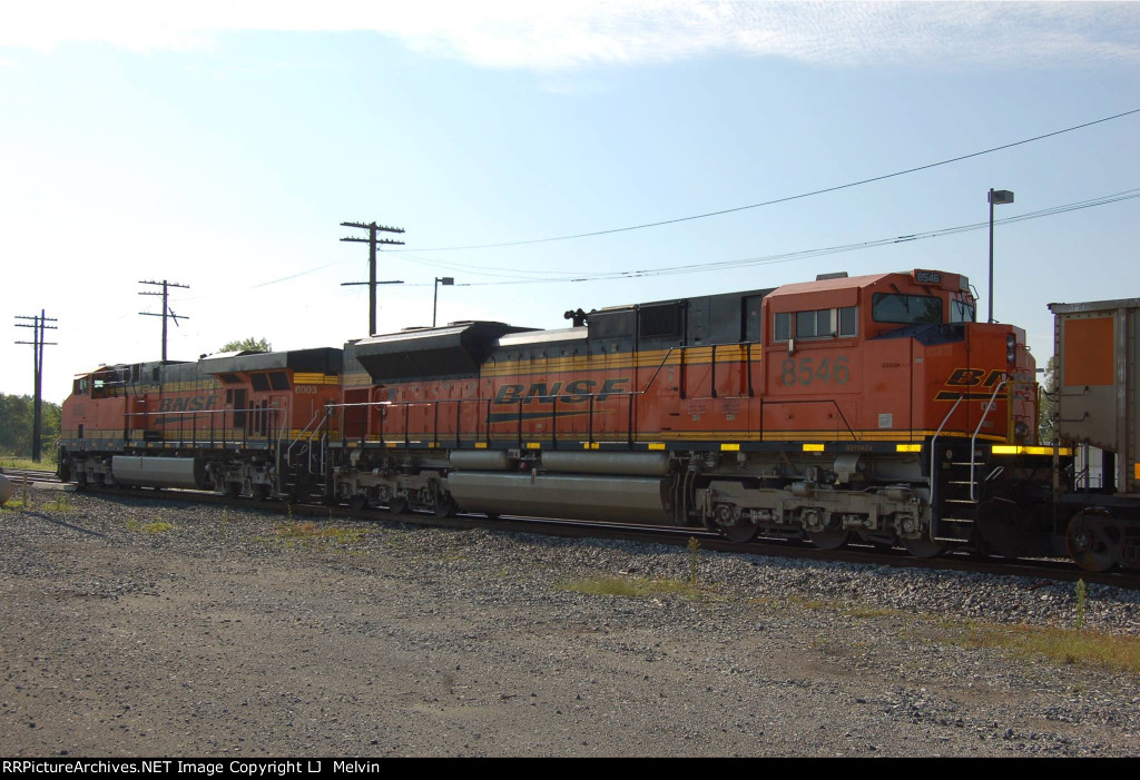 BNSF 8546