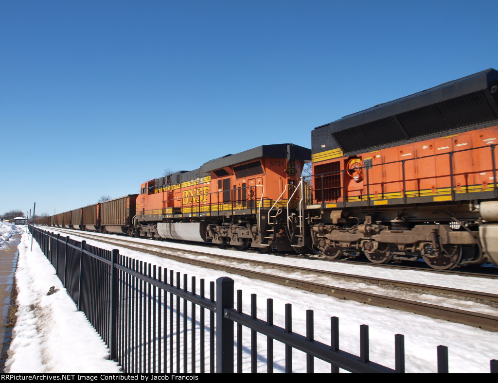 BNSF 5731