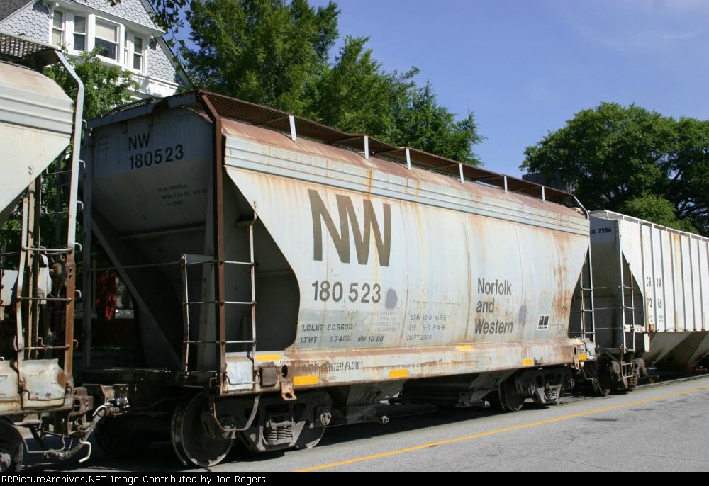 NW 180523