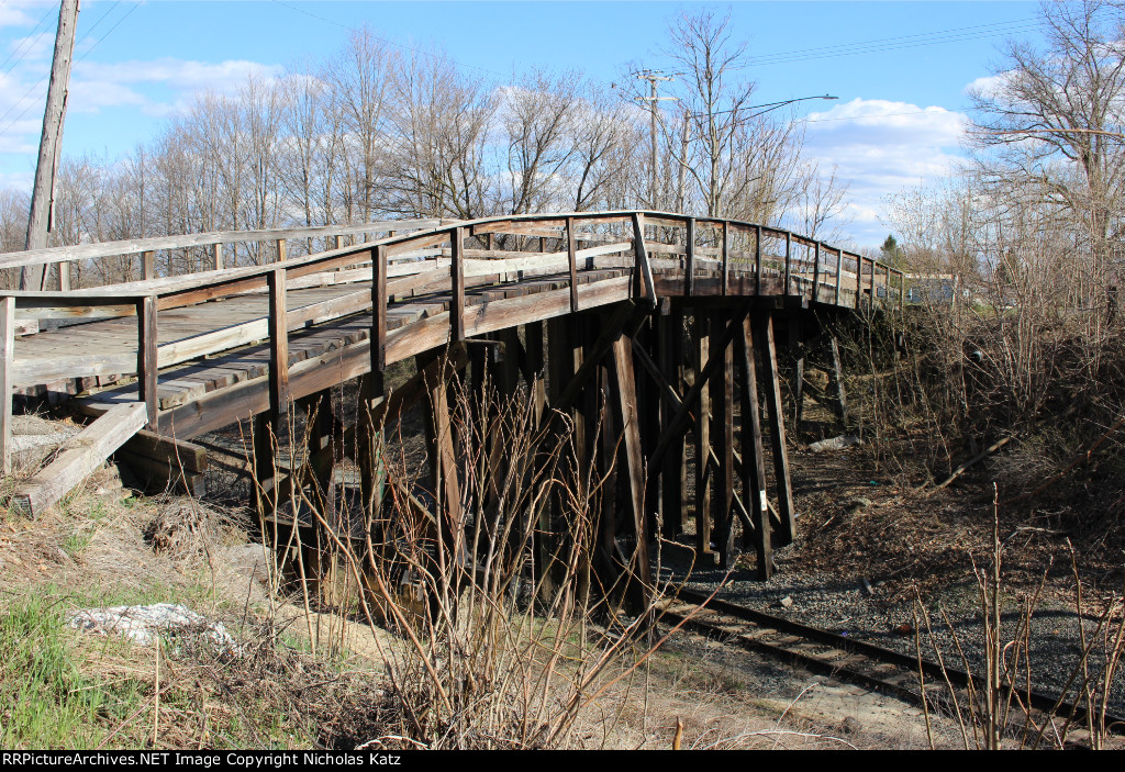 Neat old bridge