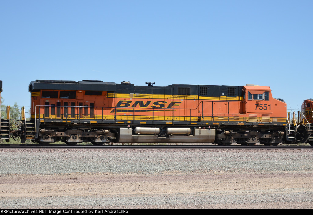 BNSF 7551