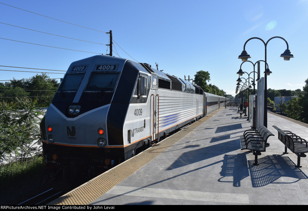 NJT PL42AC
