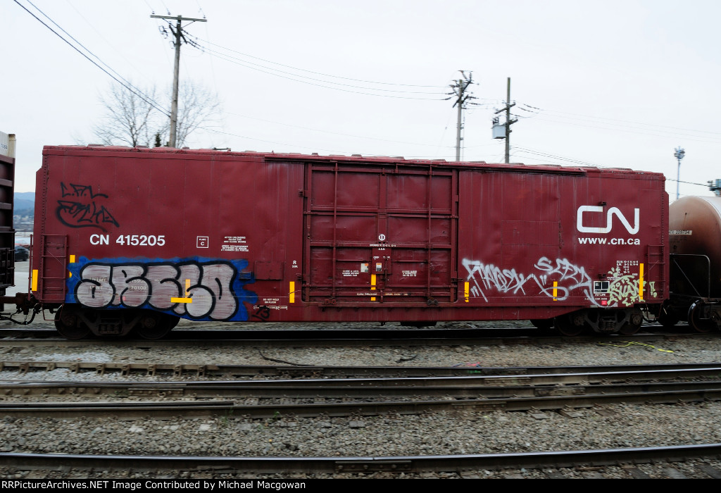 CN 415205 50-6 ft Single Door Boxcar (side B)