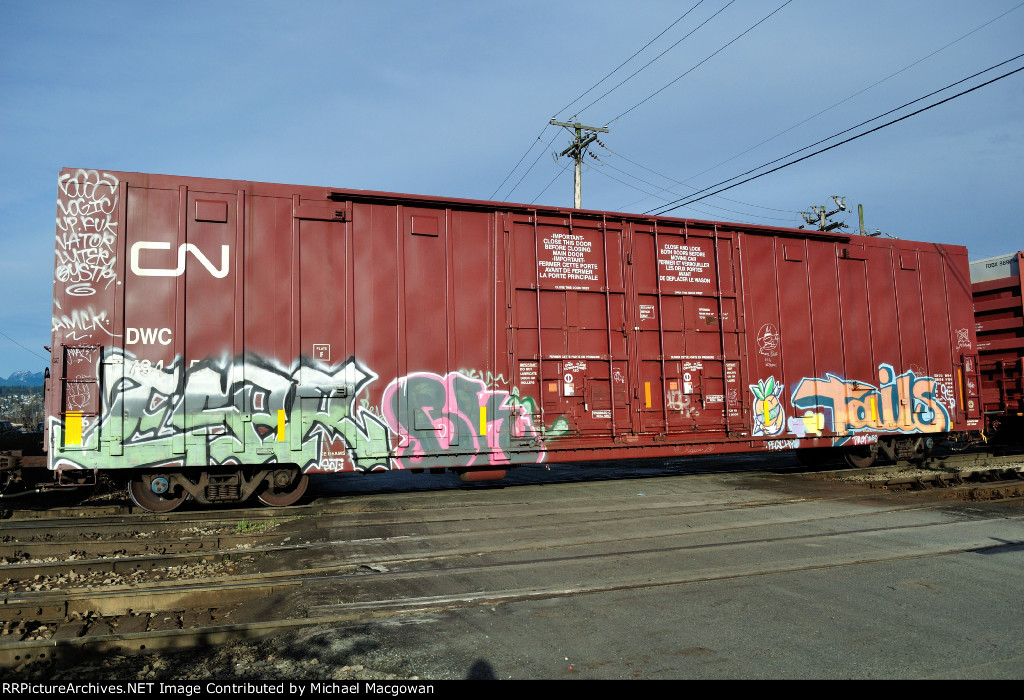 DWC 794500 60-9 ft Double Door Excess Height Boxcar CN RAIL (side A)