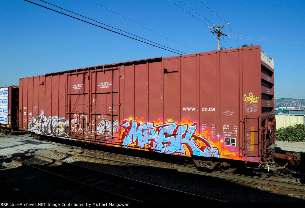 WC 22389 60-9 ft Double Door Excess Height Boxcar CN RAIL (side B)