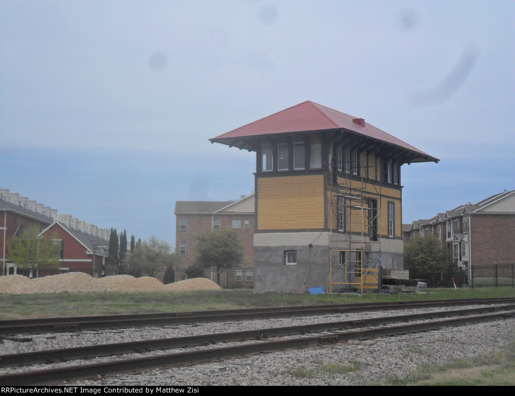 Gulf, Colorado, and Santa Fe Railroad Interlocking Tower 19