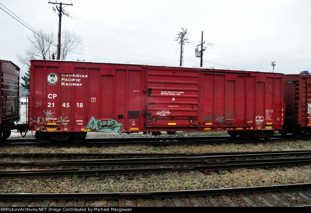 CP 214518 50-6 ft Single Door Boxcar (side B)