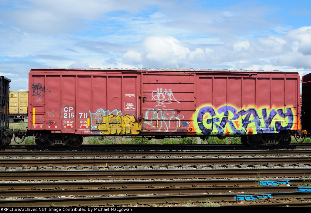 CP 215711 50-6 ft Single Door Boxcar (side B)