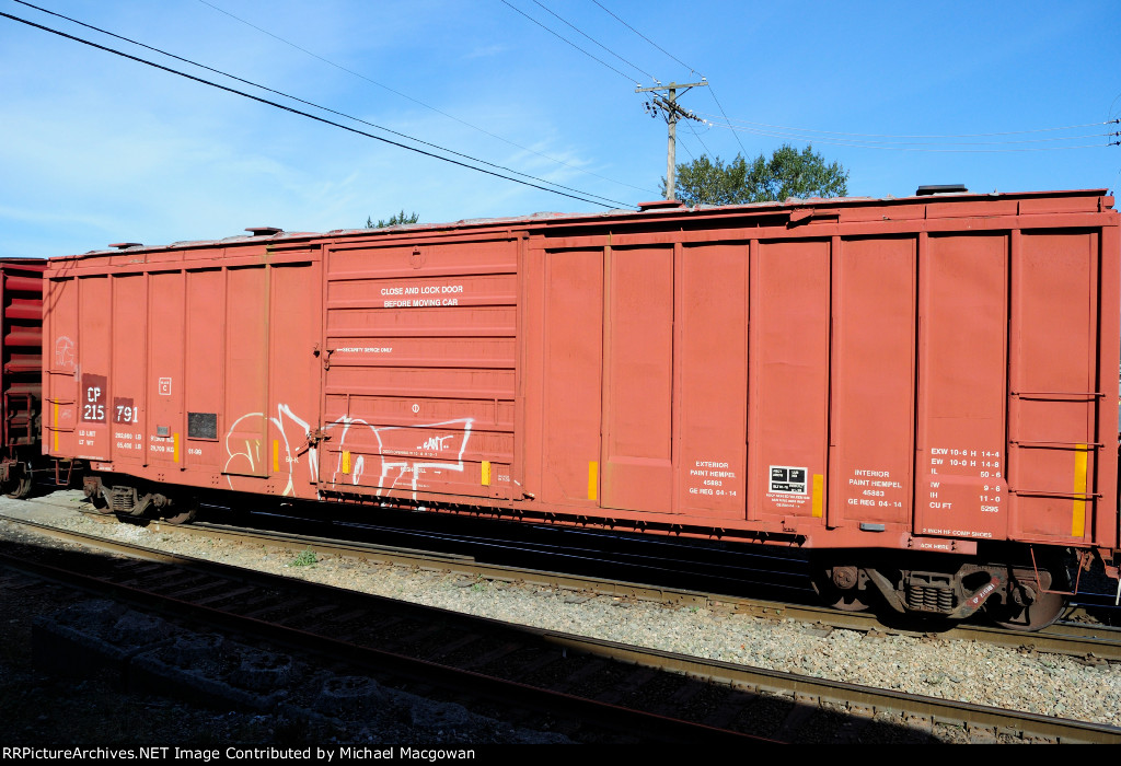 CP 215791 50-6 ft Single Door Boxcar (side B)