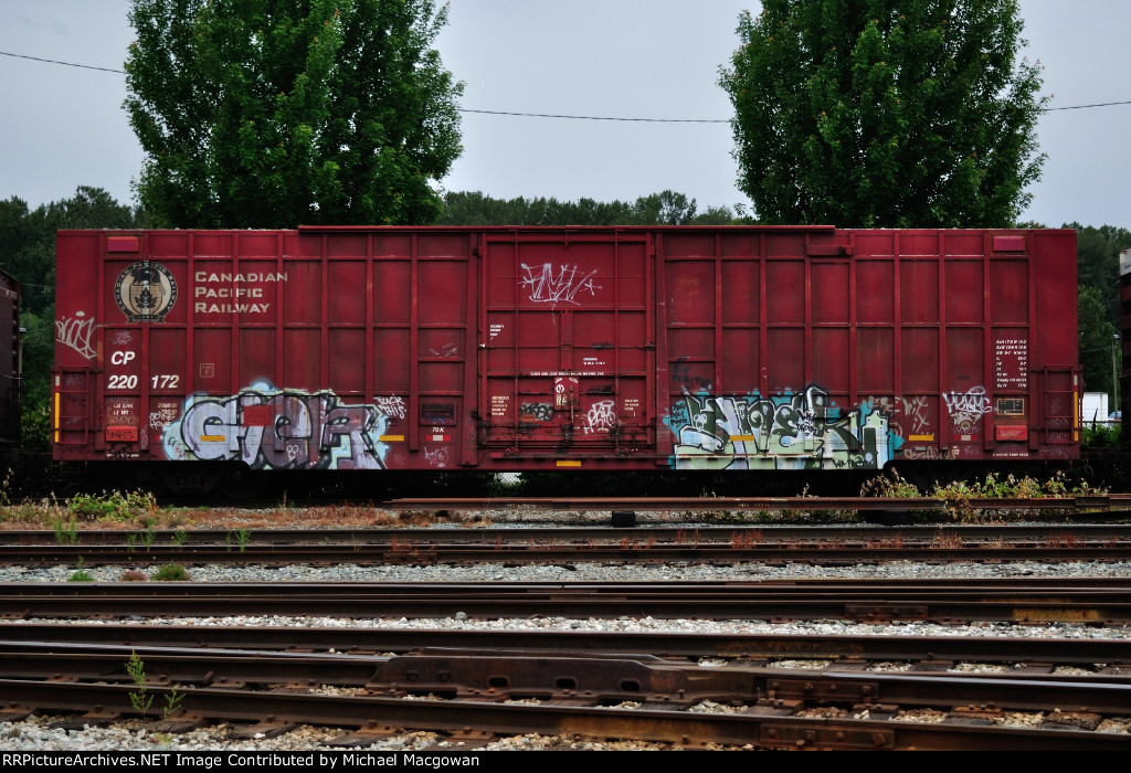 CP 220172 62-0 ft Single Door Excess Height Boxcar (side B)