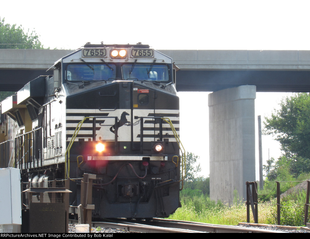 NS 7655 & UP 7944 crossing creek