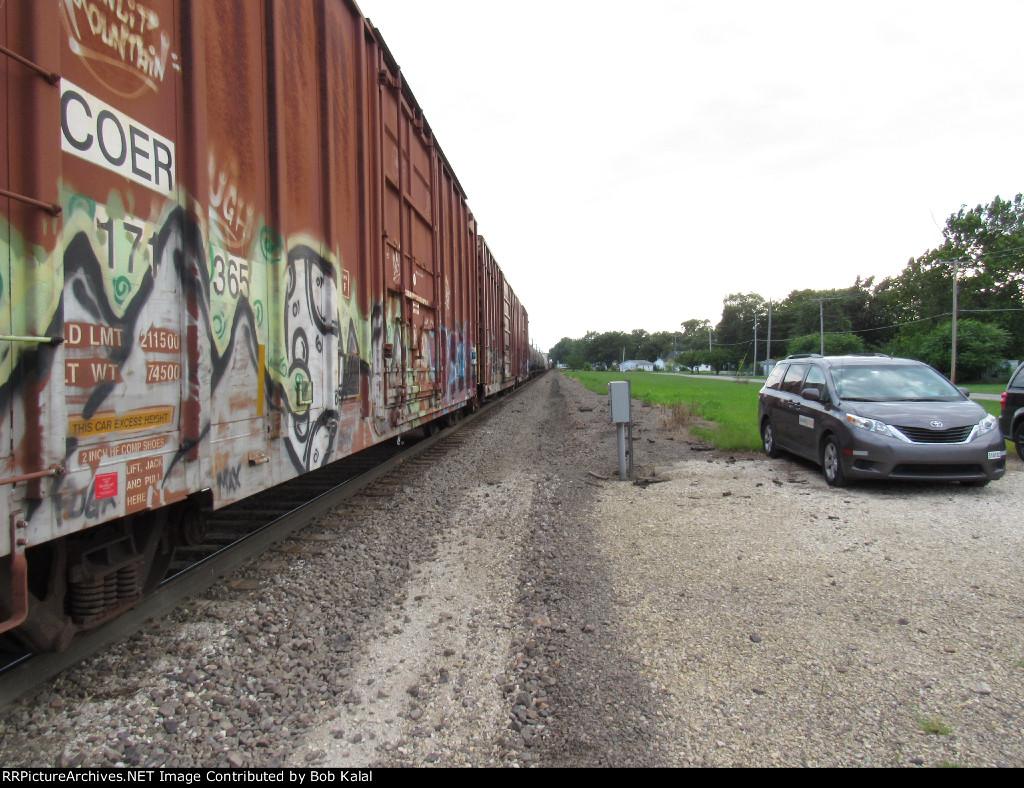 NS 7655 & UP 7944 waiting