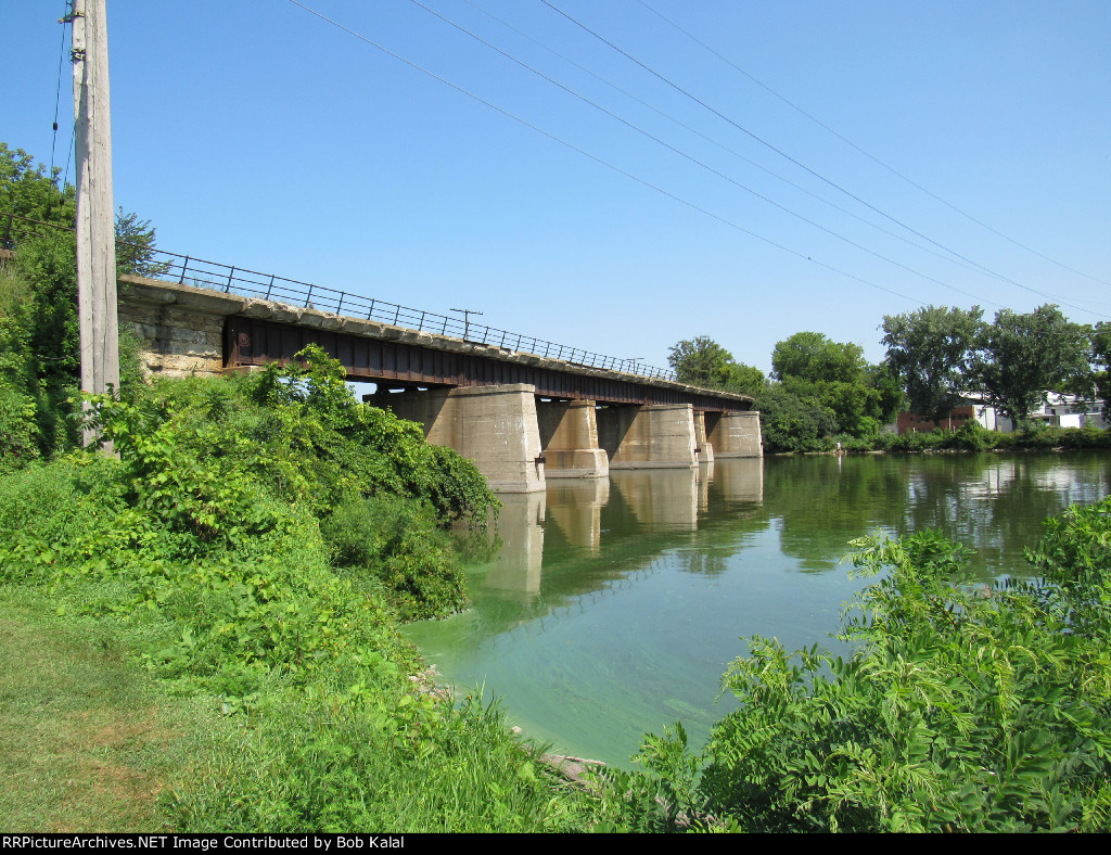 Wisconsin & Southern-Union Pacific Railroad Bridge crossing Rock River