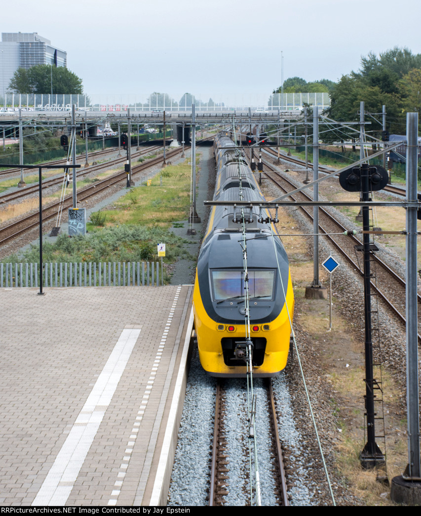 An VIRM EMU departs Amsterdam Sloterdijk