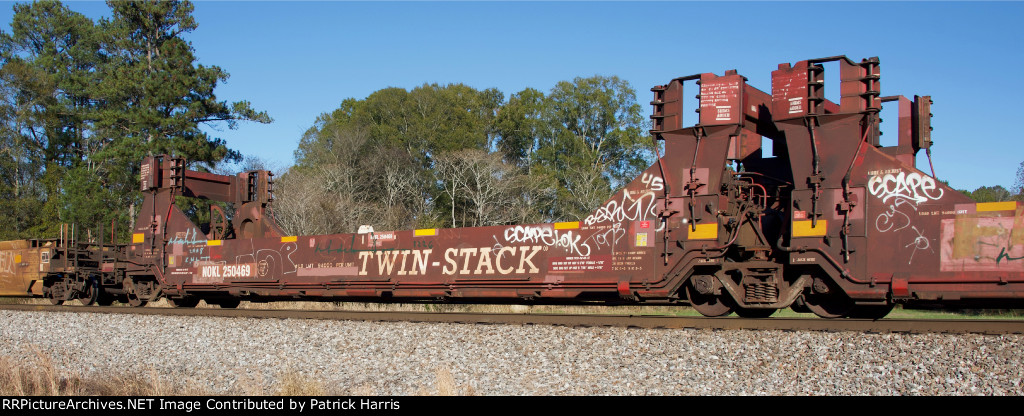 NOKL 250469B X-SP 2369B X-GBRX 2369B 1988-built Gunderson, Lot 18955 ...