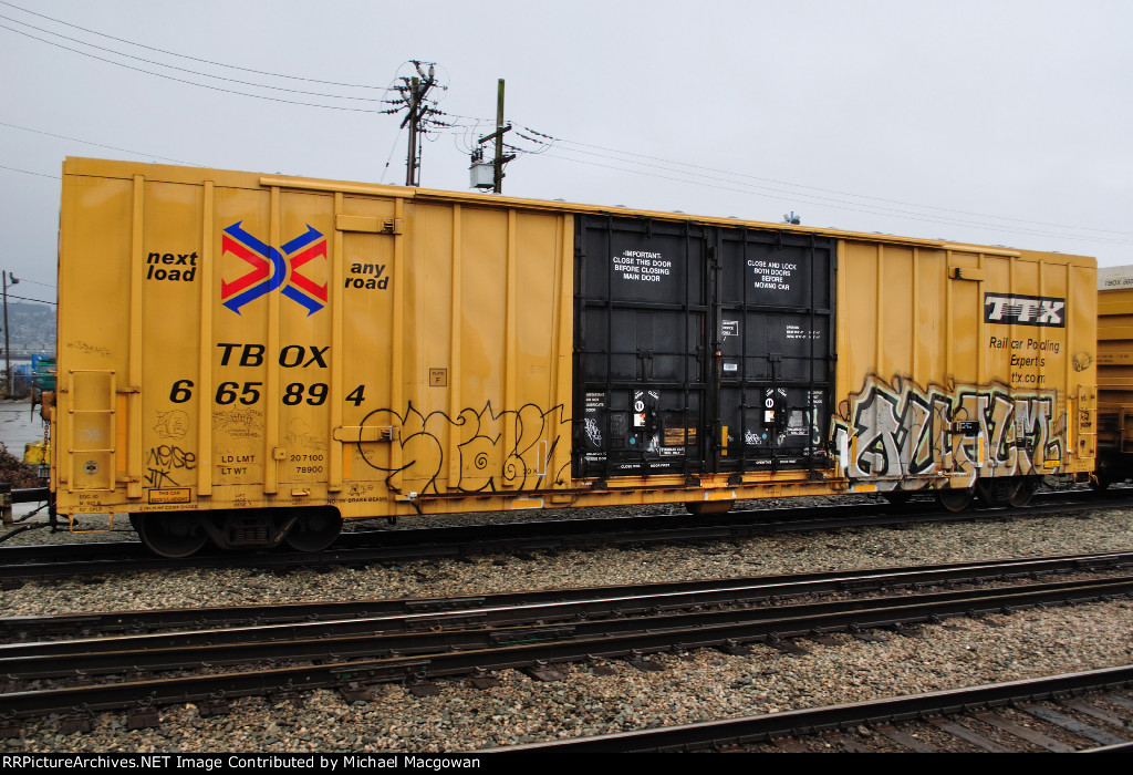 TBOX 665894 60-9 ft Double Door Excess Height Boxcar TTX (side A)