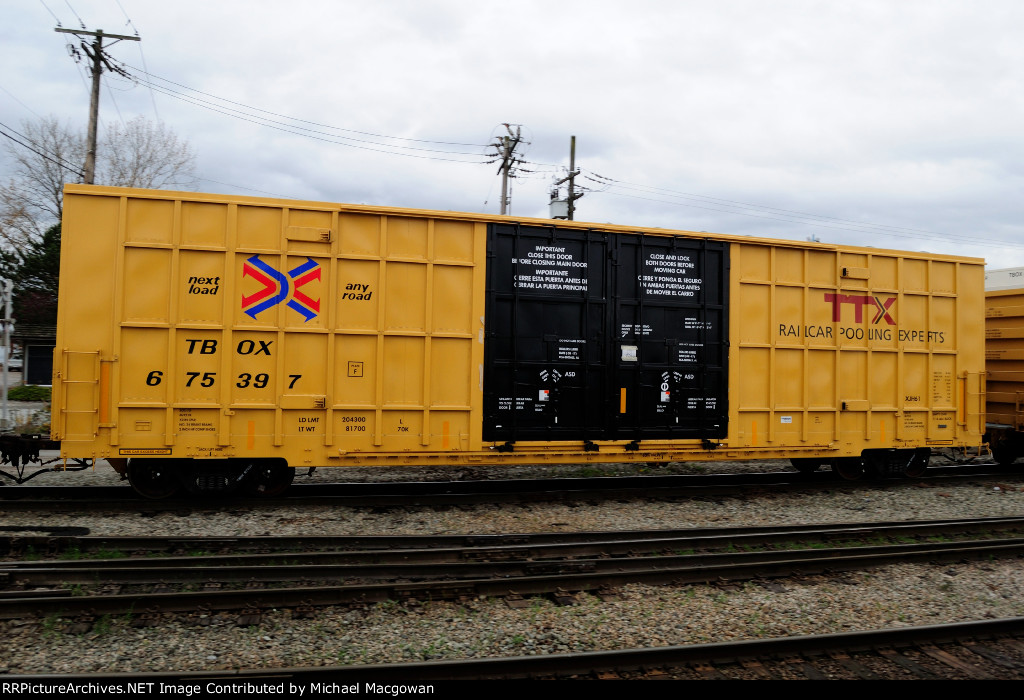 TBOX 675397 60-9 ft Double Door Excess Height Boxcar TTX (side A)