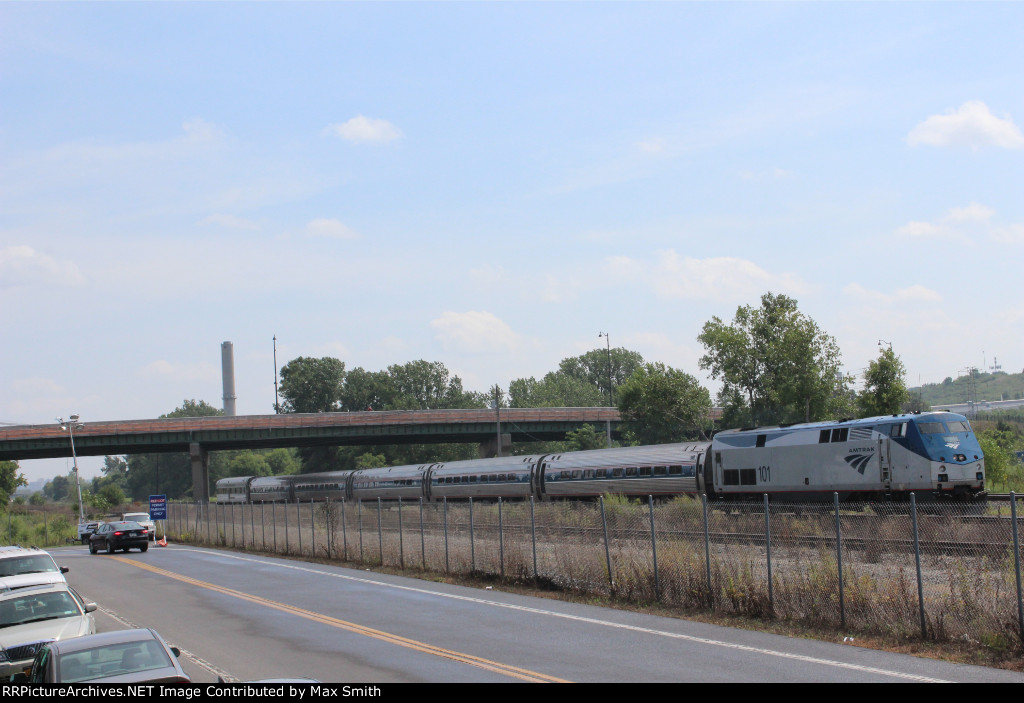 Amtrak 63 "Maple Leaf"