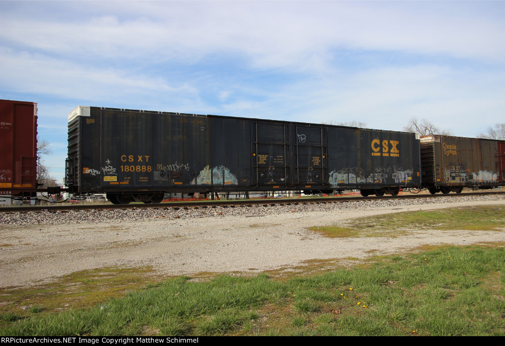 CSX 86ft. Box Car