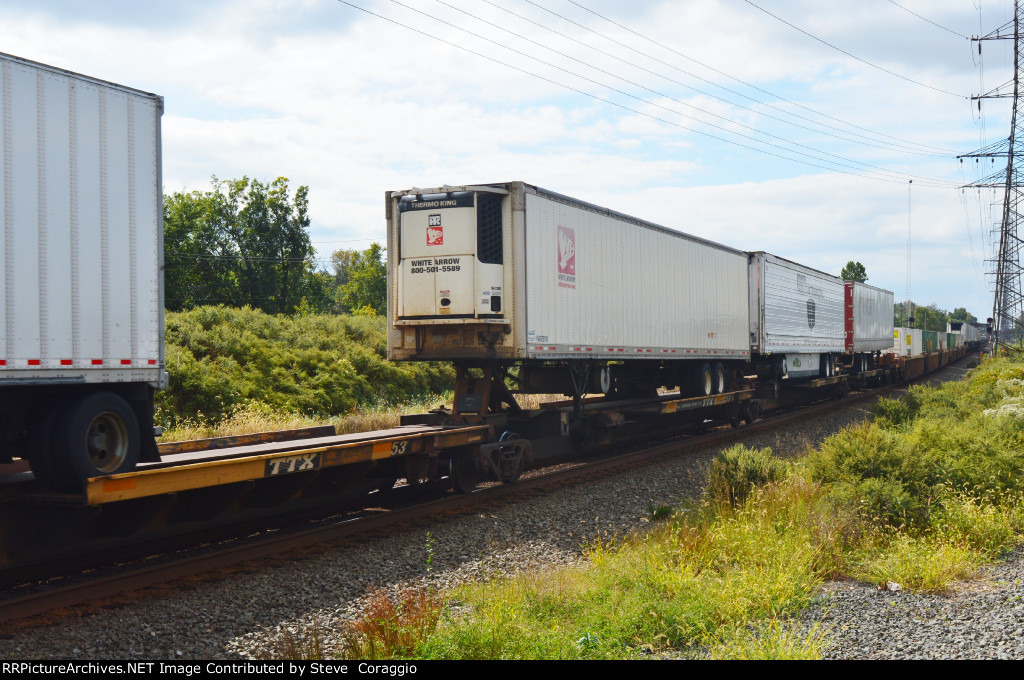 White Arrow Reefer Trailer On APSC