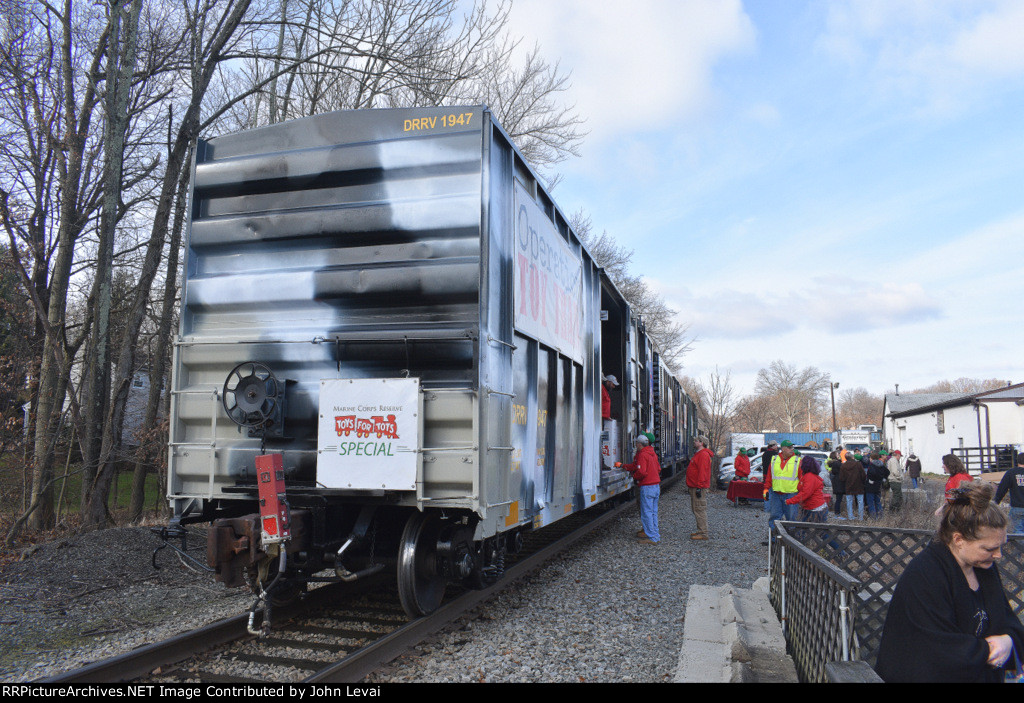NYS&W 2018 Toys for Tots Train