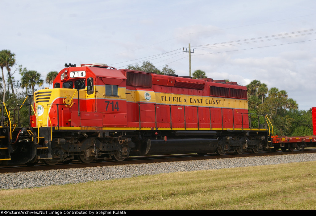 FEC 714 ON FEC SANTA TRAIN