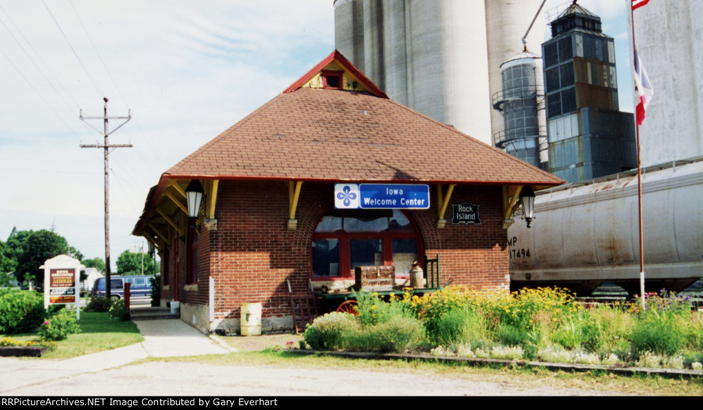 Former Rock Island Depot - Dows, IA