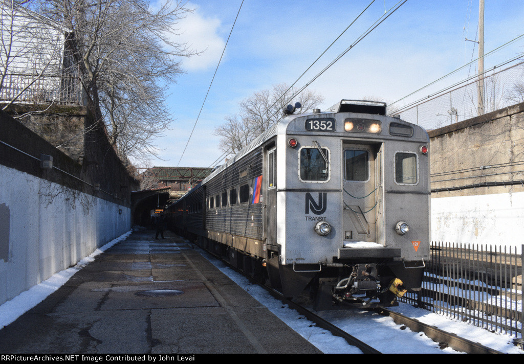 NJT Arrow III on Train # 526 at Watsessing Avenue Station