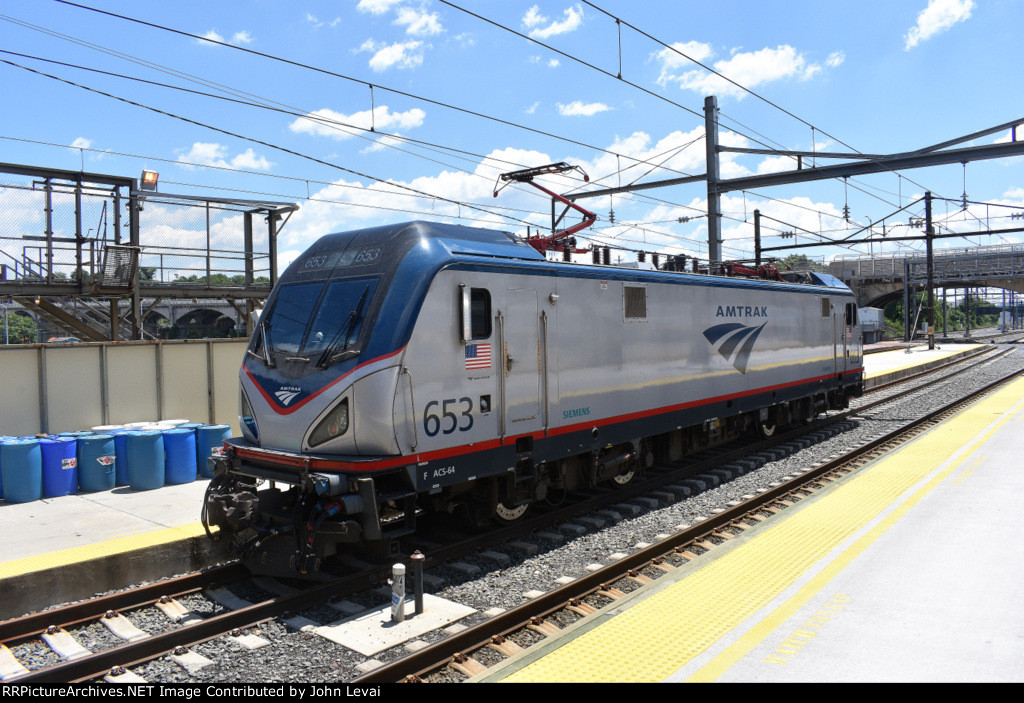 ACS-64 at Harrisburg Station