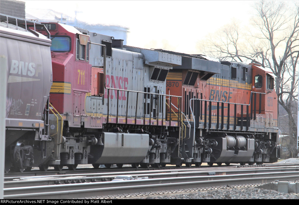 BNSF 711