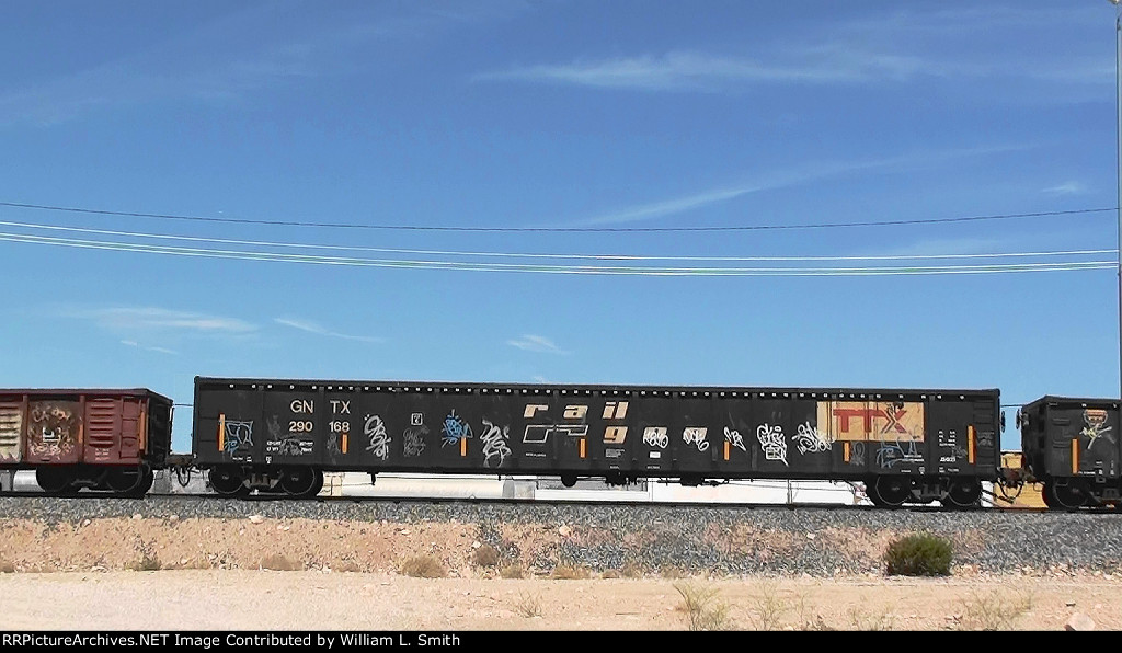 EB Manifest Frt at Arden Yard - Crew Change Point - 74