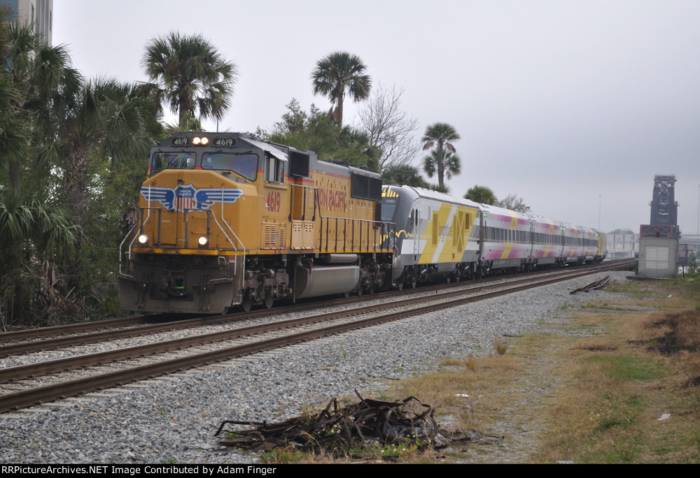 UP 4619 on Brightline Move