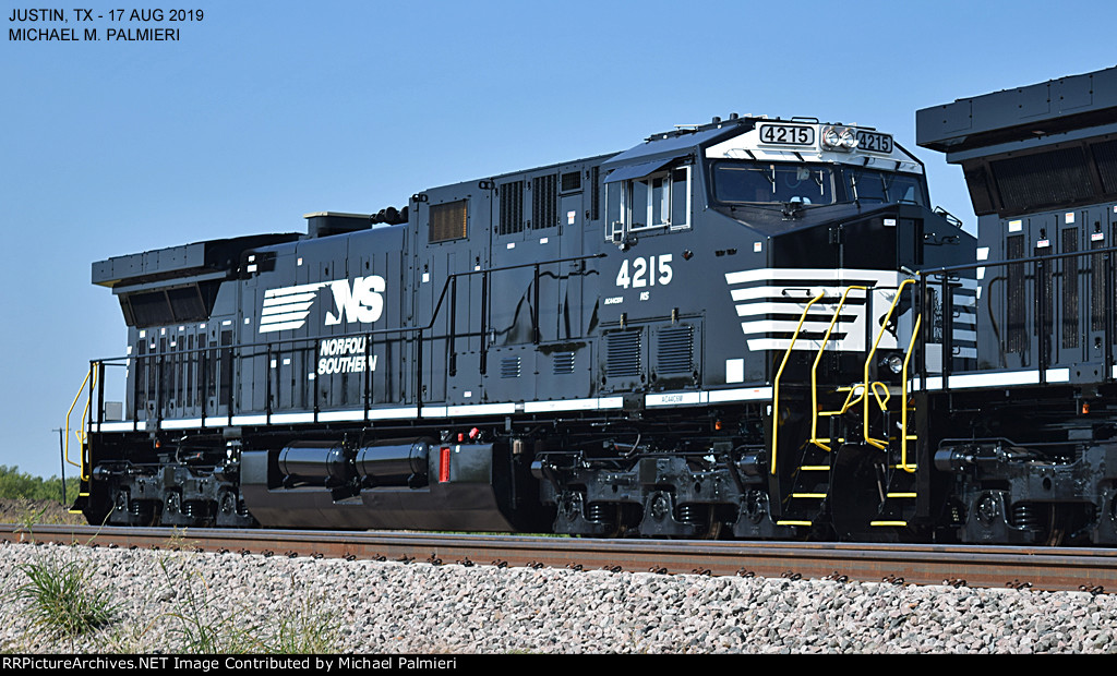 NS AC44C6M 4215
