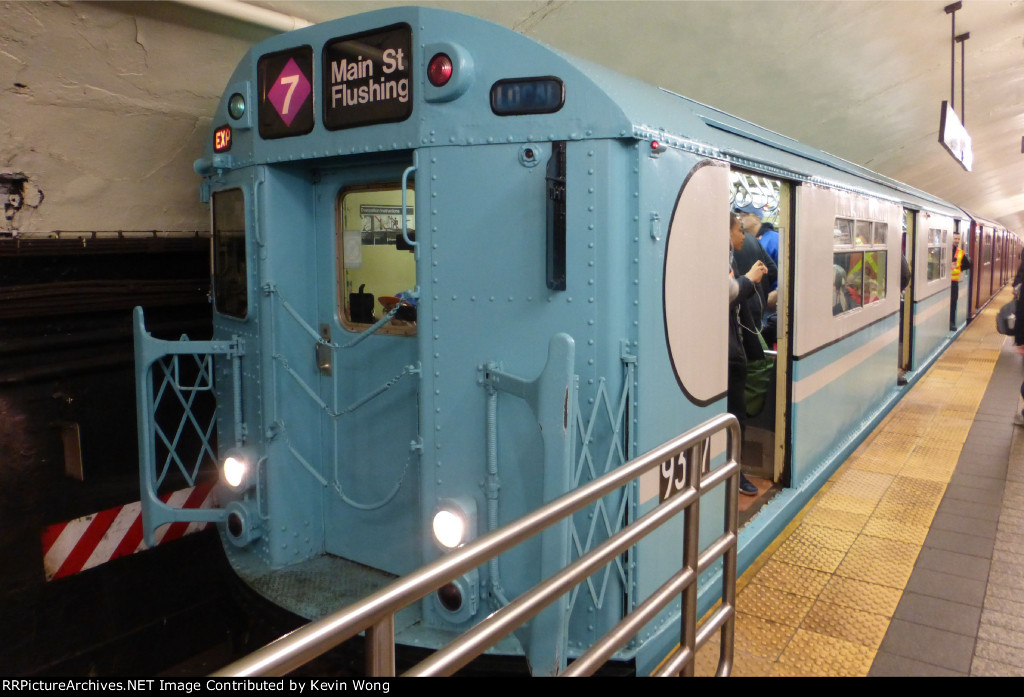 NYCT IRT World's Fair R33 "Blue Arrow" Single Unit 9307 leads the Mets ...