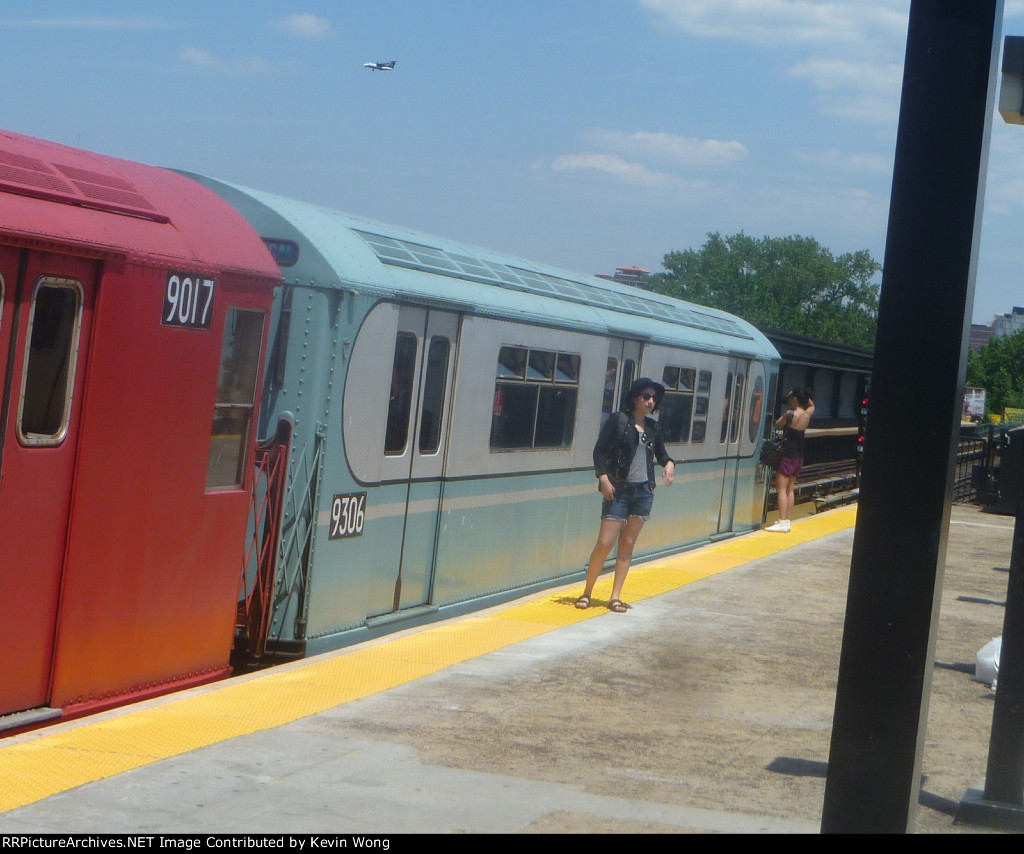 IRT World's Fair R33 Single Unit 9306