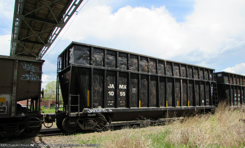 JAMX 1055 (ex-CTWX 2037, ex-OFCX 20056, ex-UFIX 20056)