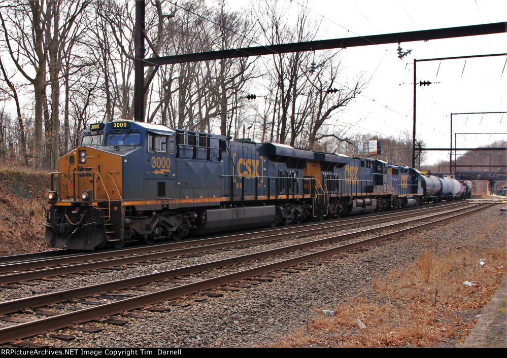 CSX 3000 leads Q410