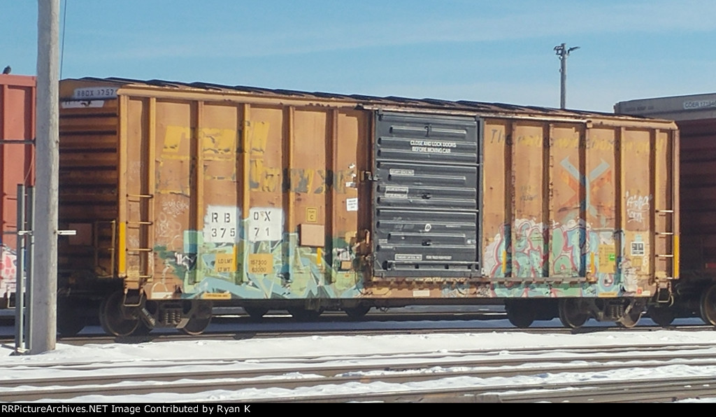 Railbox box car
