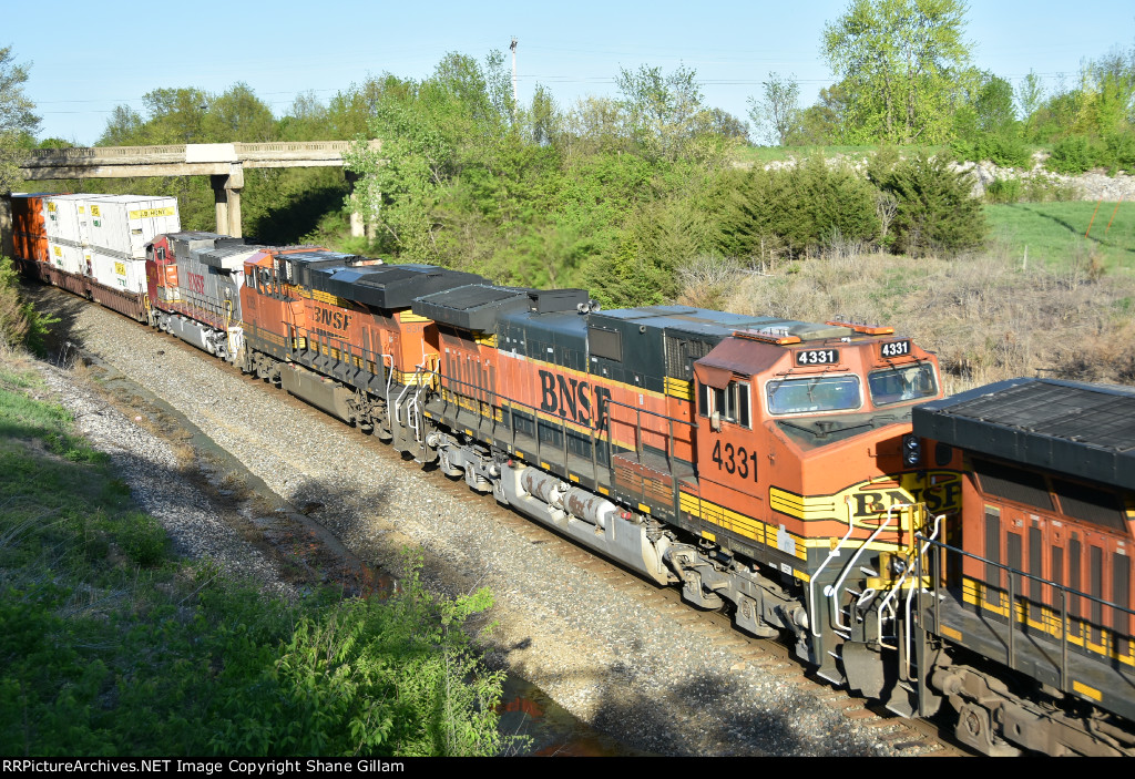BNSF 4331 One of a kind H1/H2.