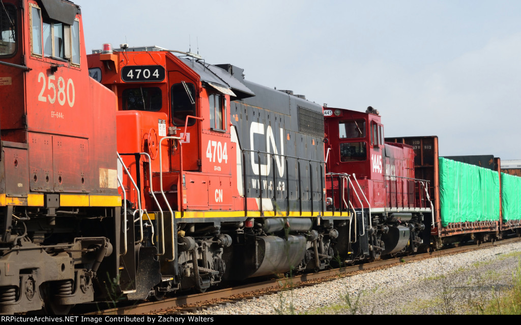 CN 4704