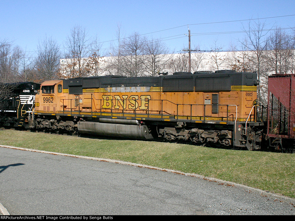 BNSF 9962