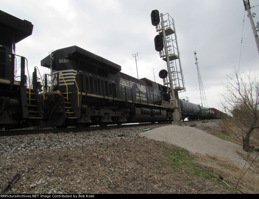 NS 3639 9181 Eastbound ower UP