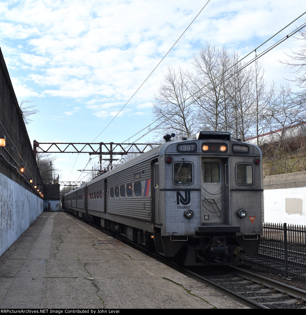 NJT Arrow III Set