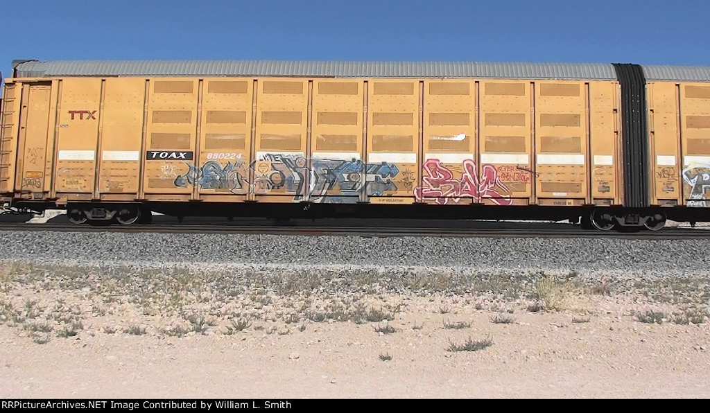 WB Loaded Unit Vehicular Frt at Erie NV -39