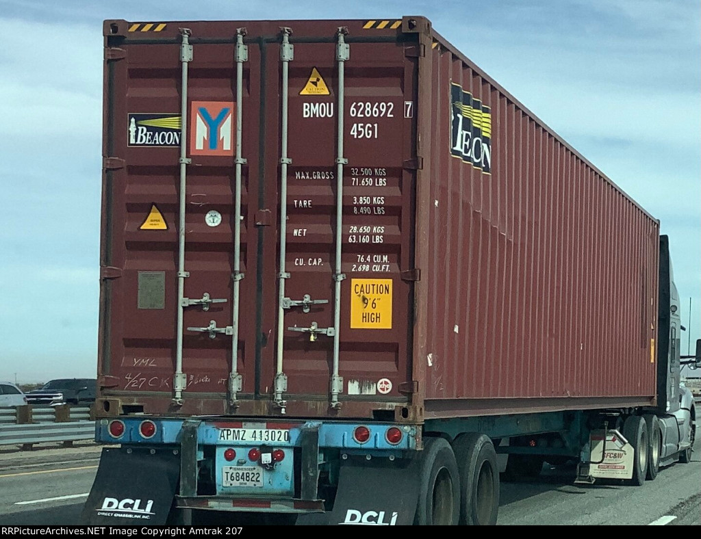 Beacon Container #628692 Rolls Down the I-15 at Phelan