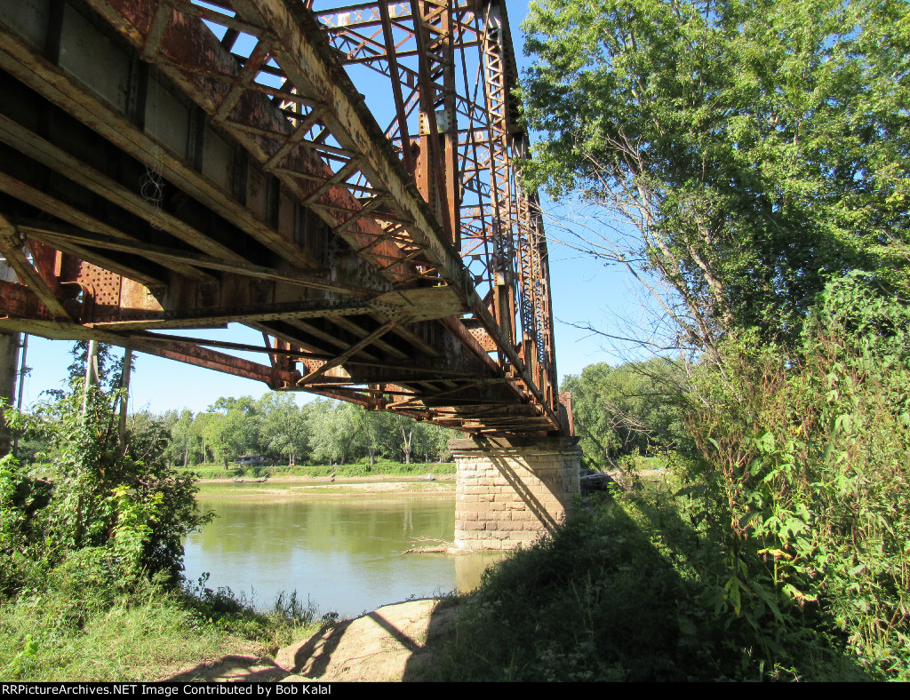 Riverton Indiana IC Railroad, INRD Wabash River Bridge
