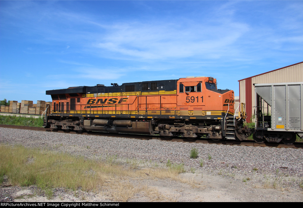 BNSF 5911 - DPU
