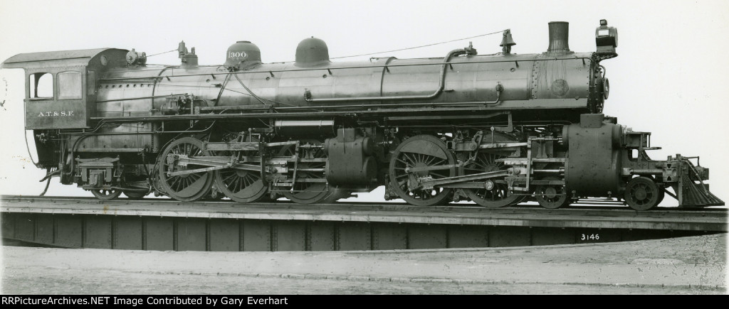 ATSF 4-4-6-2 #1300 - Atchison, Topeka & Santa Fe